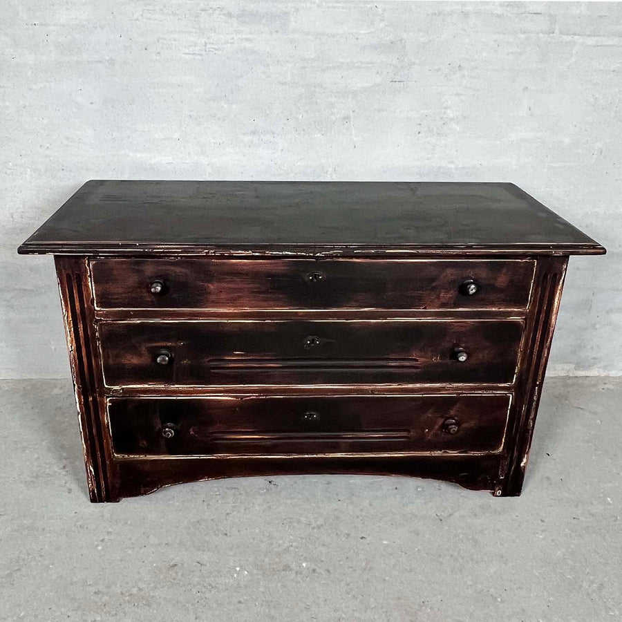 Antik kommode | Stort udvalg af smukke, antikke kommoder her – Nohr Antik